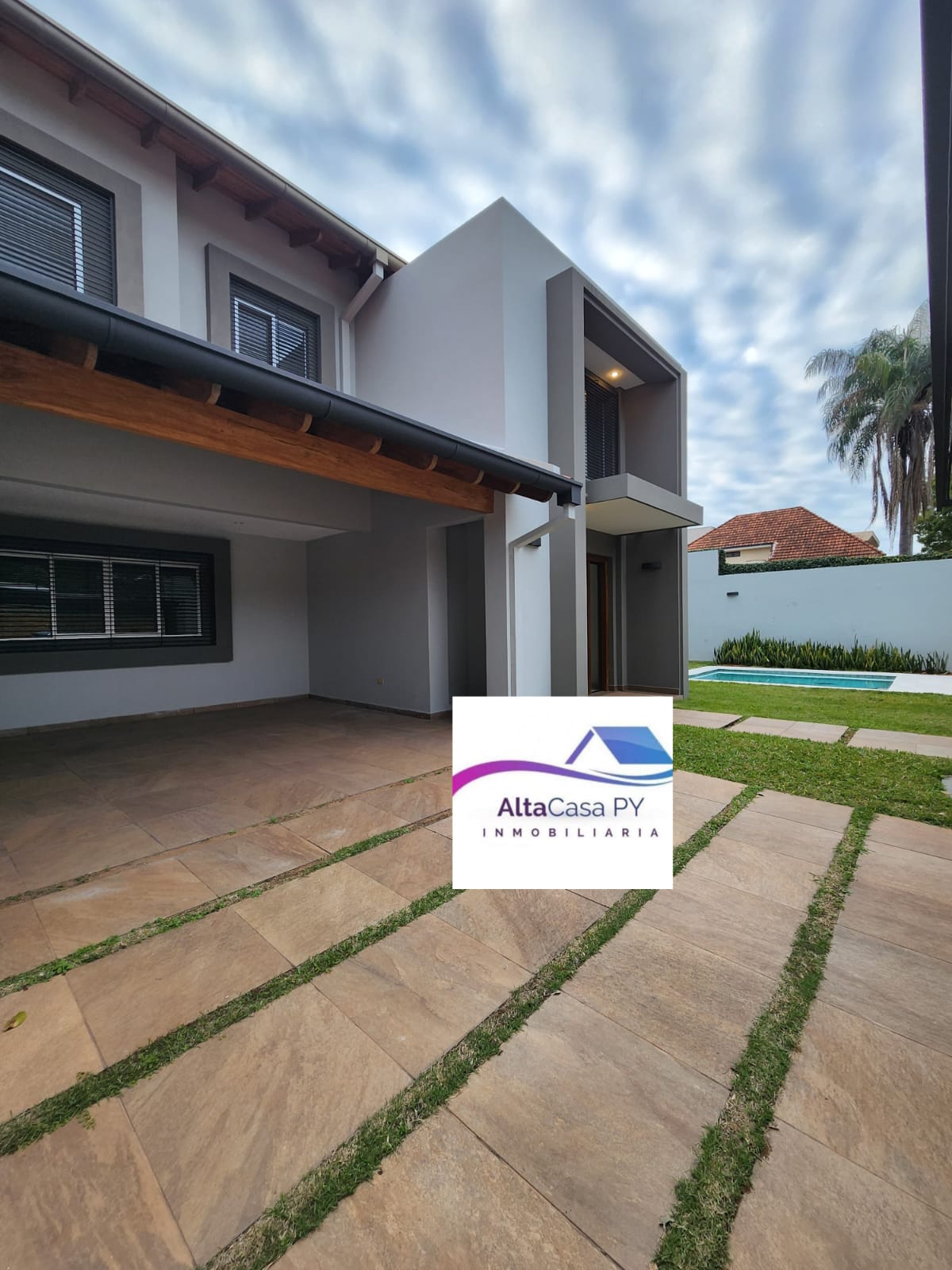 *ALQUILO CASA EN MANORA - 3 DORMITORIOS. Z.SUPER RESIDENCIAL*. Ref #Z3589D - infocasas.com.py