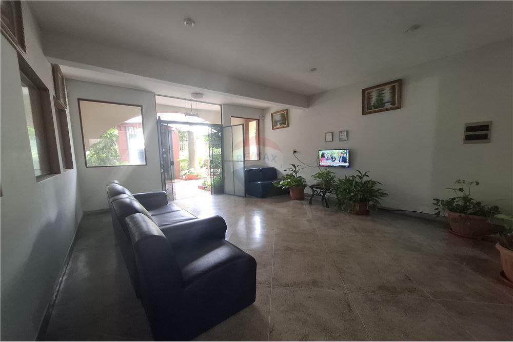 Alquilo Hermoso Y Amplio Dpto. En Loma Pyta. Ref #V8A578