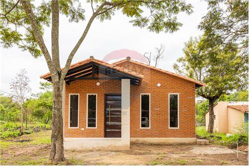 Casa - Venta - Paraguay Central Luque. Ref #S73B06 - infocasas.com.py