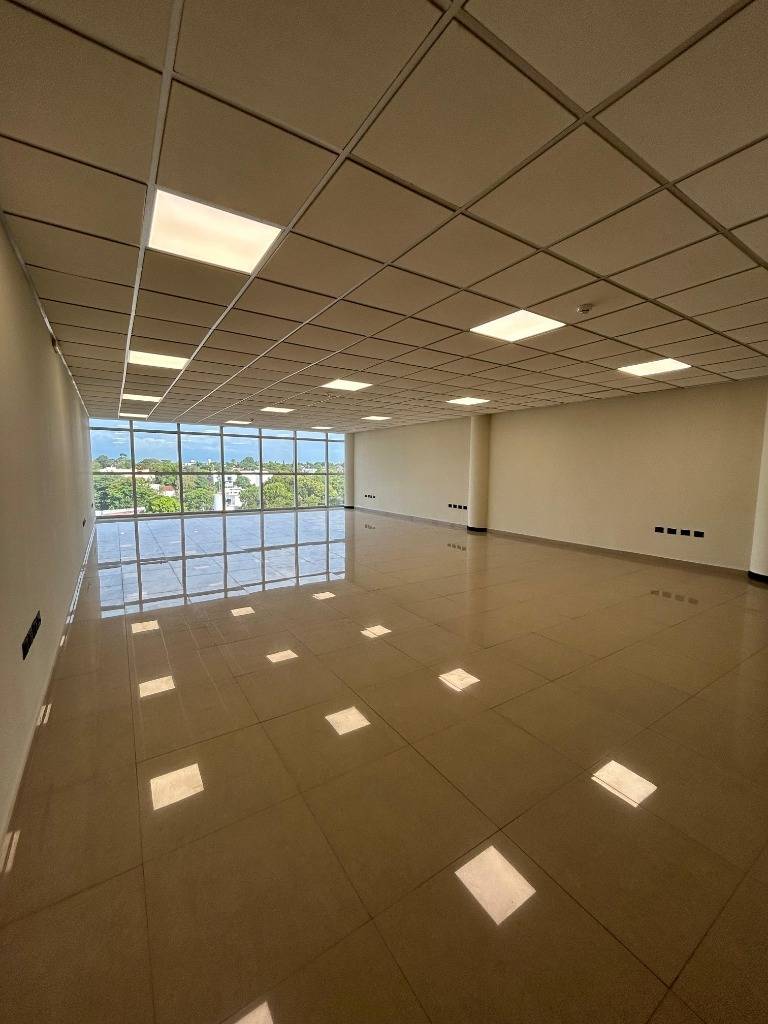 ALQUILO OFICINAS - EDIFICIO CORPORATIVO SKY CENTER. Ref #M3B0E3 - infocasas.com.py