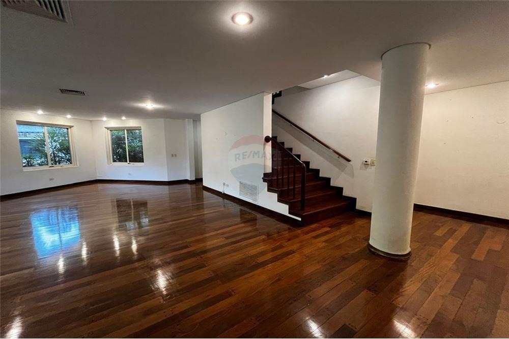 ALQUILO CASA EN LOS LAURELES BOTANICA 2. Ref #N306D5 - infocasas.com.py