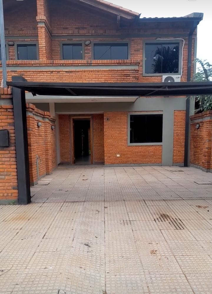 Alquilo Duplex . Ref #D57F4C - infocasas.com.py