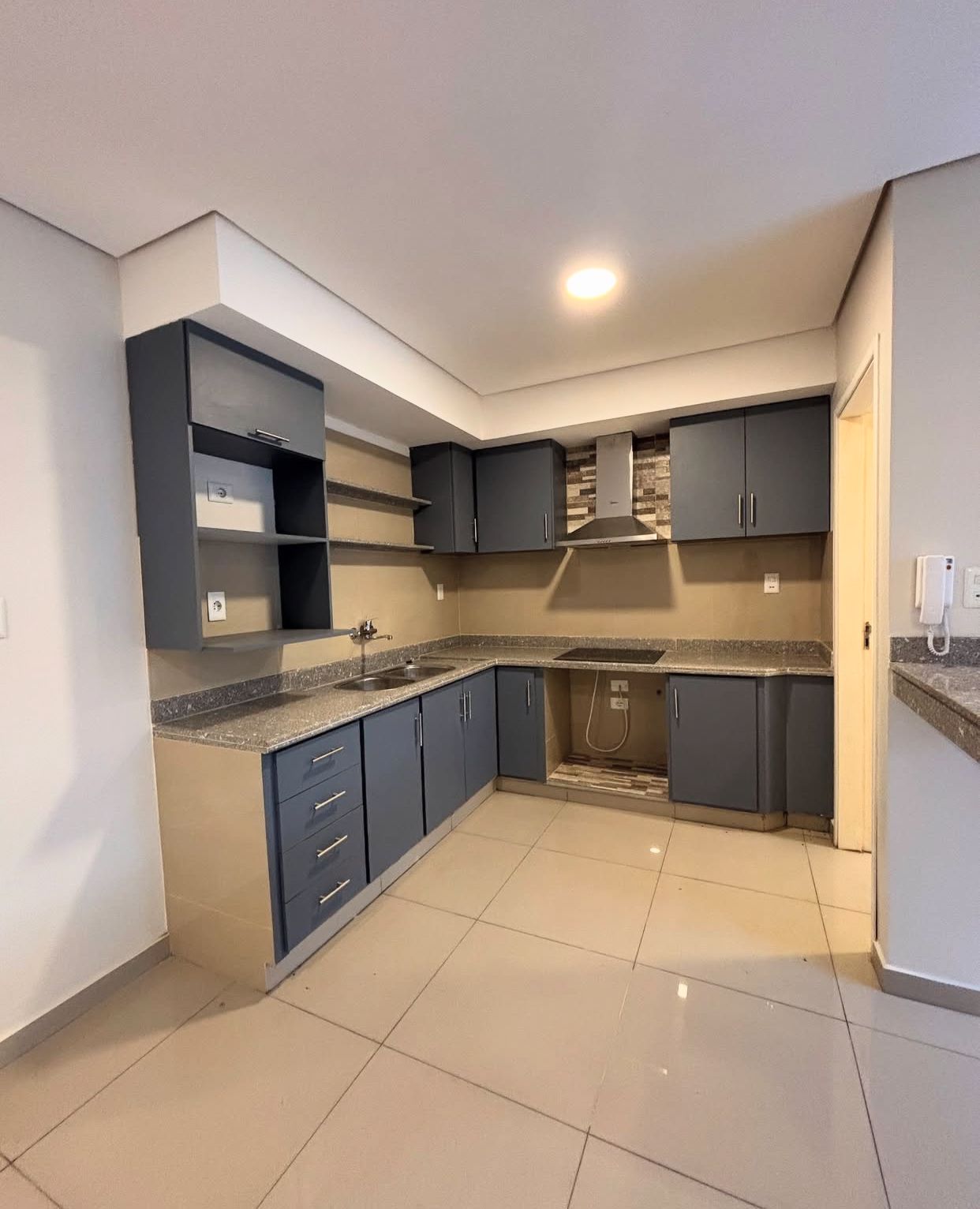 Alquilo hermoso duplex a estrenar en zona Cit. Ref #EEF33D