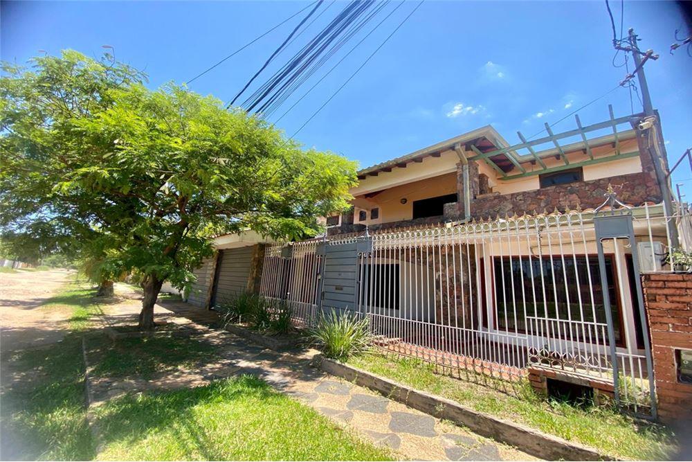 VENDO CASA EN MARIANO BARRIO SAN JORGE. Ref #SB1127 - infocasas.com.py