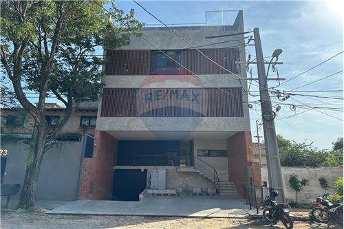 ALQUILO EDIFICIO CORPORATIVO DE OFICINAS. Ref #UCFA05