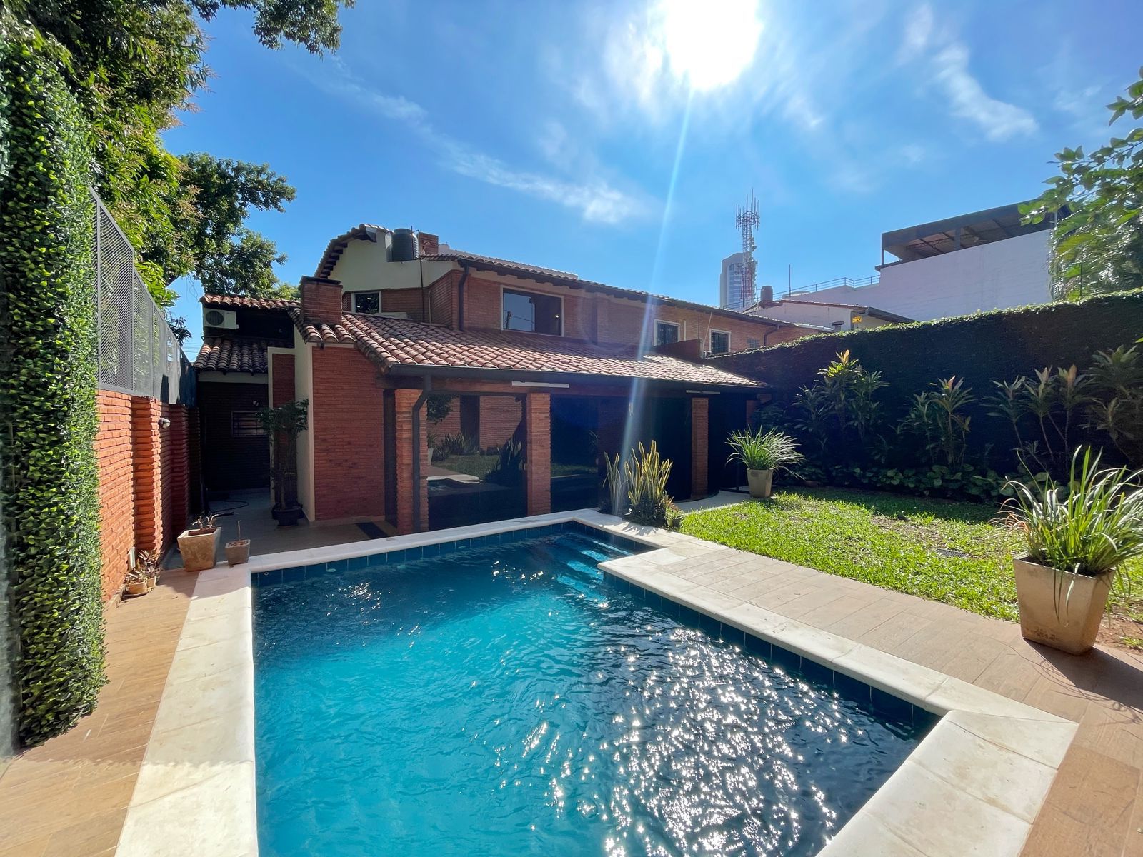 Oferta‼️- Casa En Mburucuya Zona Lumen Y Casa Rica Molas Lopez. Ref #V2D832 - infocasas.com.py