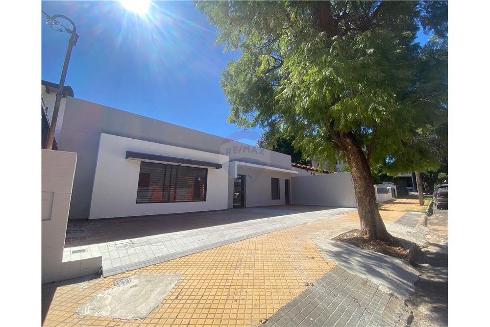 AMPLIA Oficina Showroom en Ciudad Nueva. Ref #BAA1FD - infocasas.com.py