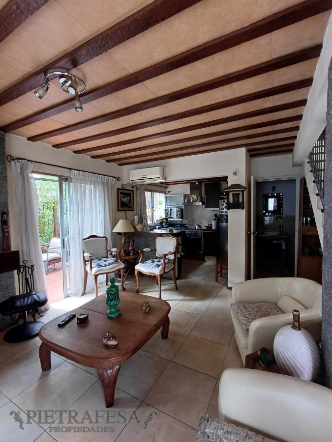 Casa en venta 2 dormitorios, 2 baños, cochera-Punta Gorda. Ref #UFE76E - infocasas.com.uy