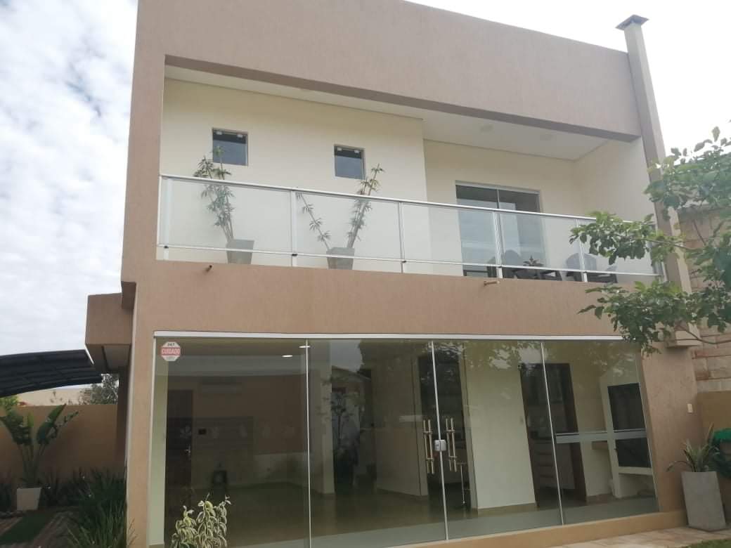 #ALQUILO DUPLEX EN CONDOMINIO EN LUQUE ZONA CIT, COLEGIO TRINITY . Ref #Y0DFF6