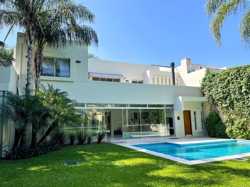 AMPLIA RESIDENCIA LOS LAURELES. Ref #LBC236 - infocasas.com.py