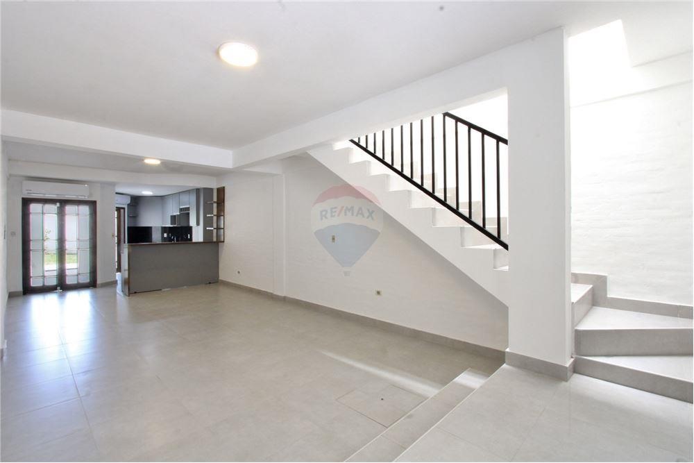 ALQUILO DUPLEX EN MBURUCUYA. Ref #H4C309 - infocasas.com.py