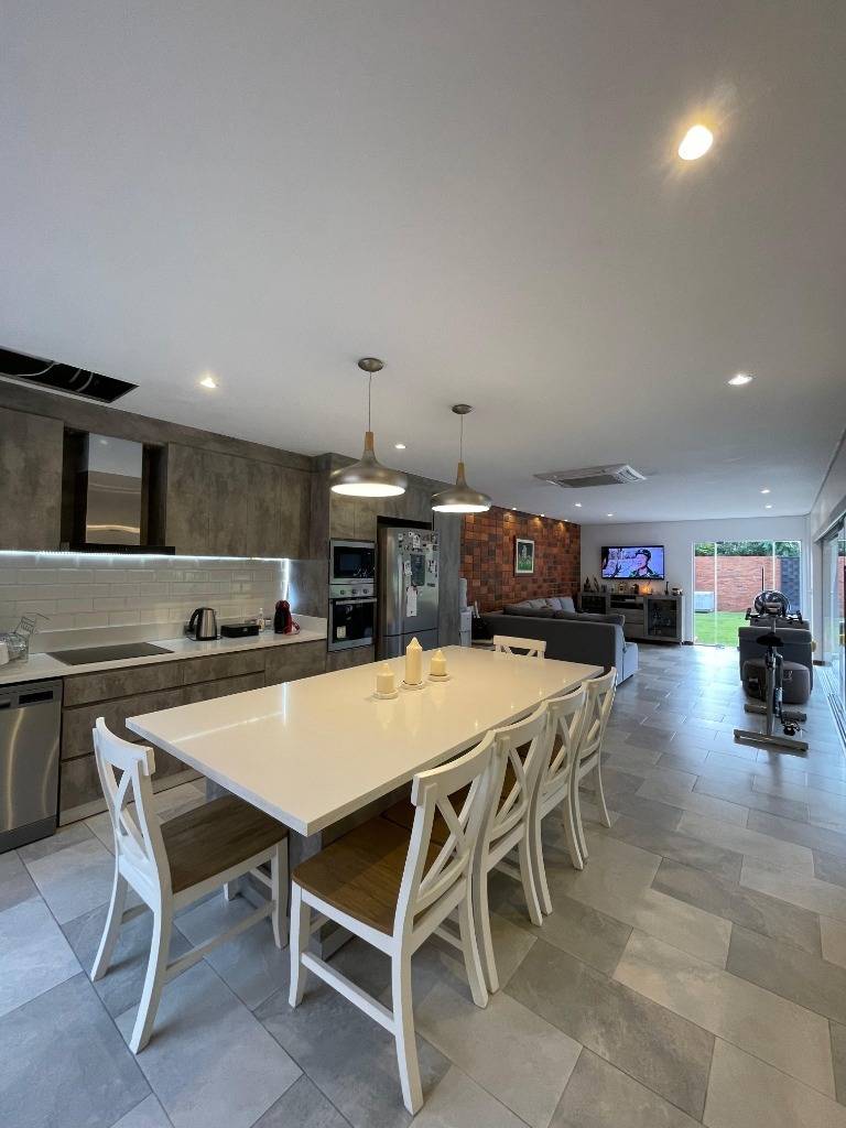 ALQUILO RESIDENCIA FULL AMOBLADA CON PISCINA EN BARRIO CERRADO ZONA AEROPUERTO. Ref #FAD0CB ...