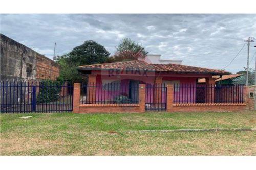 Casa - Venta - Paraguay Central Luque. Ref #B577D3 - infocasas.com.py