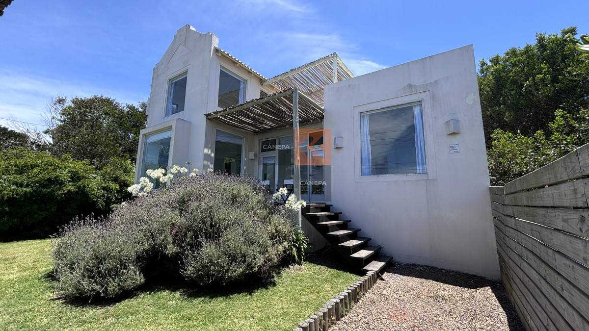 Casa en Venta en zona Punta Piedras. Ref #E9F44C - infocasas.com.uy