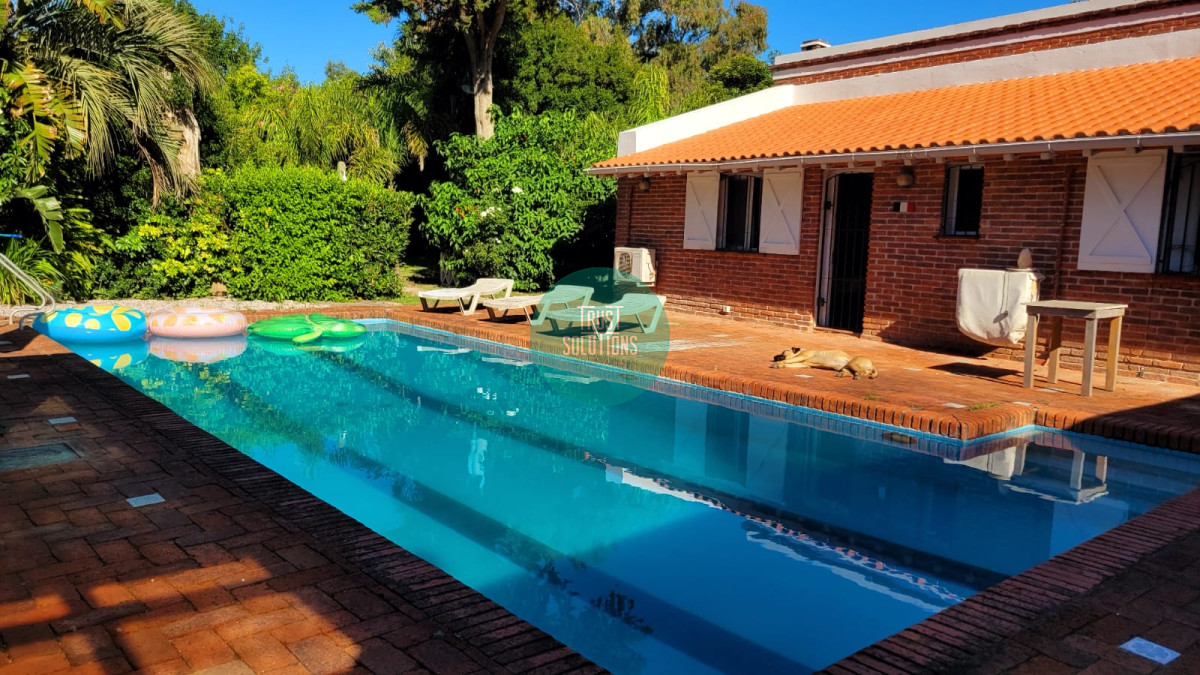 Alquiler Anual y de Temporada Casa 5D Rincón del indio Punta con Piscina. Ref #W88F33 ...