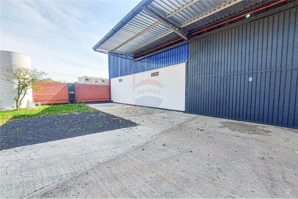 ALQUILO AMPLIO DEPOSITO EN MARIANO ROQUE ALONSO . Ref #A82B70 - infocasas.com.py