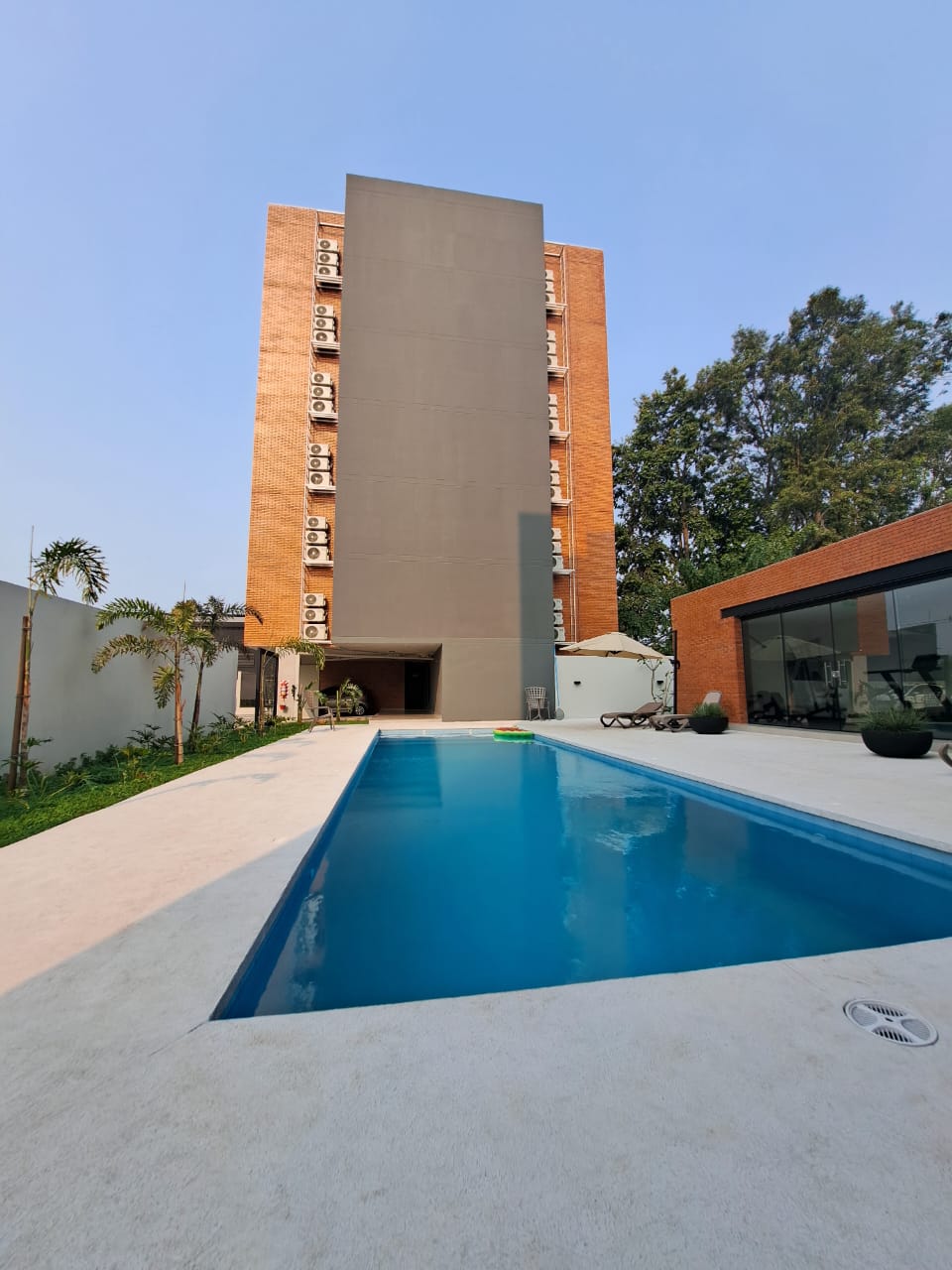 Alquiler, departamento, Luque, central, Paraguay. Ref #BA3F8F