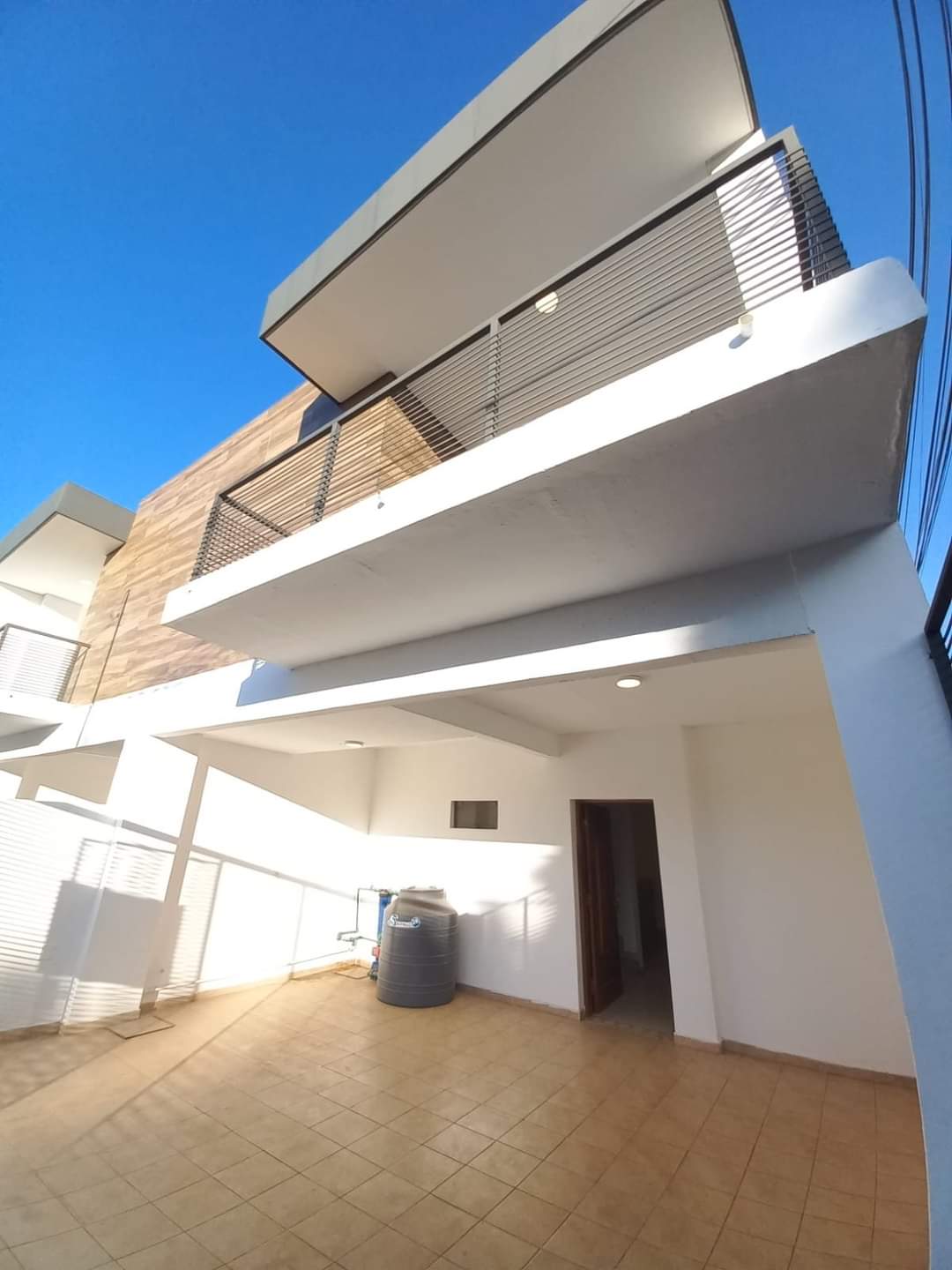 # ALQUILO DUPLEX A ESTRENAR EN FERNANDO DE LA MORA ZONA LAGUNA GRANDE . Ref #X45537 - infocasas ...