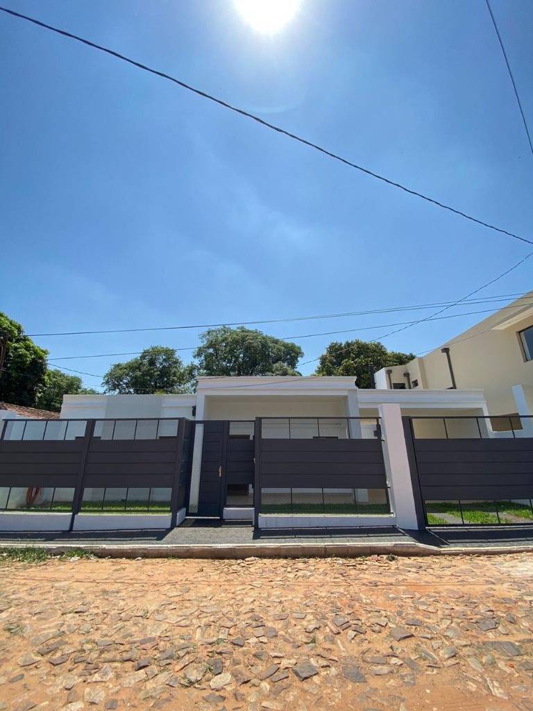 Alquilo Moderna y Amplia Casa a Estrenar en FDM SUR. Ref #R2F929 - infocasas.com.py
