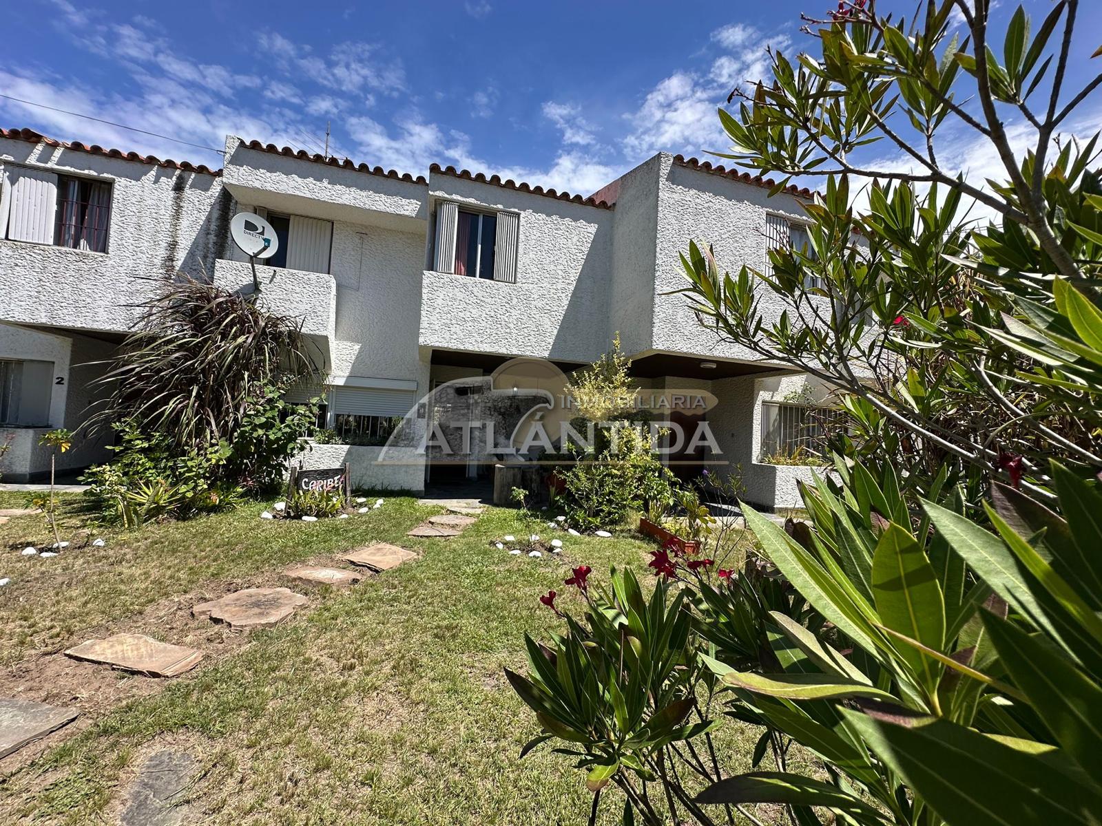 Venta En Atlántida! En Un Excelente Punto, 3 Dorm, 3 Baños. Inm Atlántida.. Ref #Q7B2D0 ...