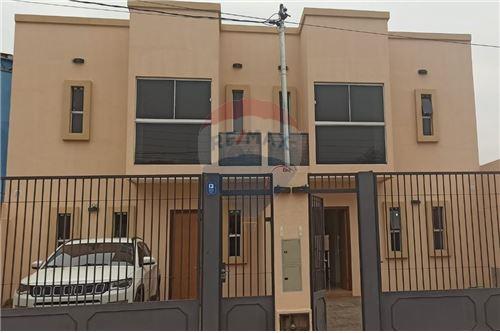 Alquilo Duplex con Piscina en Luque. Ref #W8CD8C - infocasas.com.py