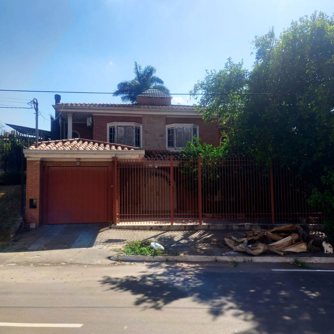 RESIDENCIA en ITA ENRAMADA a pasos de la Costanera. Ref #B2B238 ...