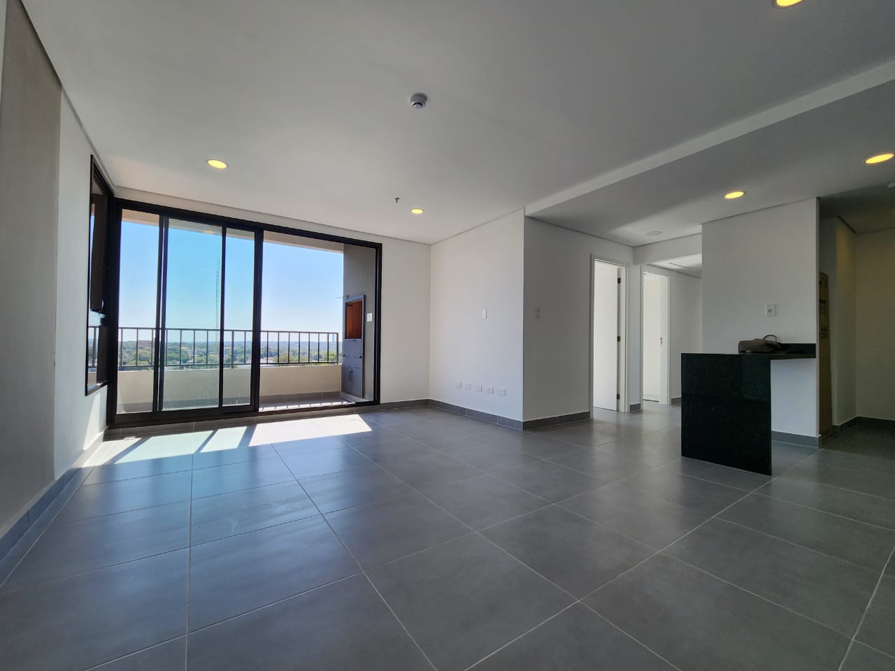 ALQUILO DEPARTAMENTO DE 3 DORMITORIOS EDIFICIO LA ESTANZA. Ref #H9C01B