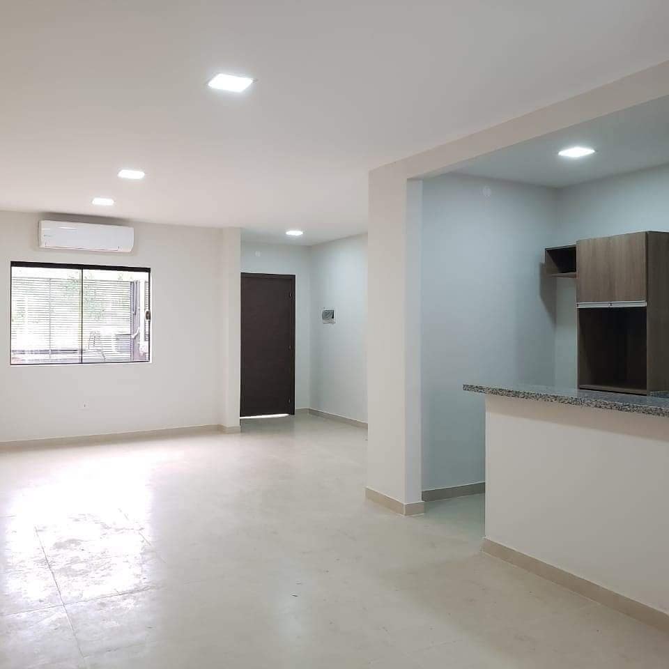 ALQUILO DUPLEX EN LOMA PYTA CON PISCINA. Ref #DA6FD8 - infocasas.com.py