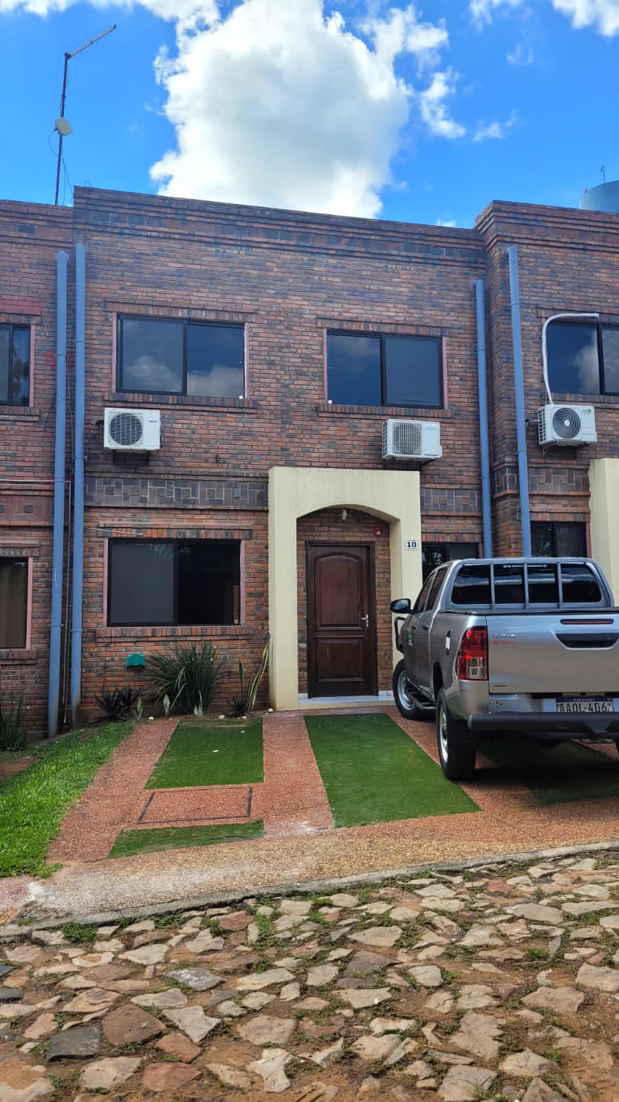 Alquilo Duplex en Barrio Cerrado. Lambare. COD 073. Ref #G41A6C