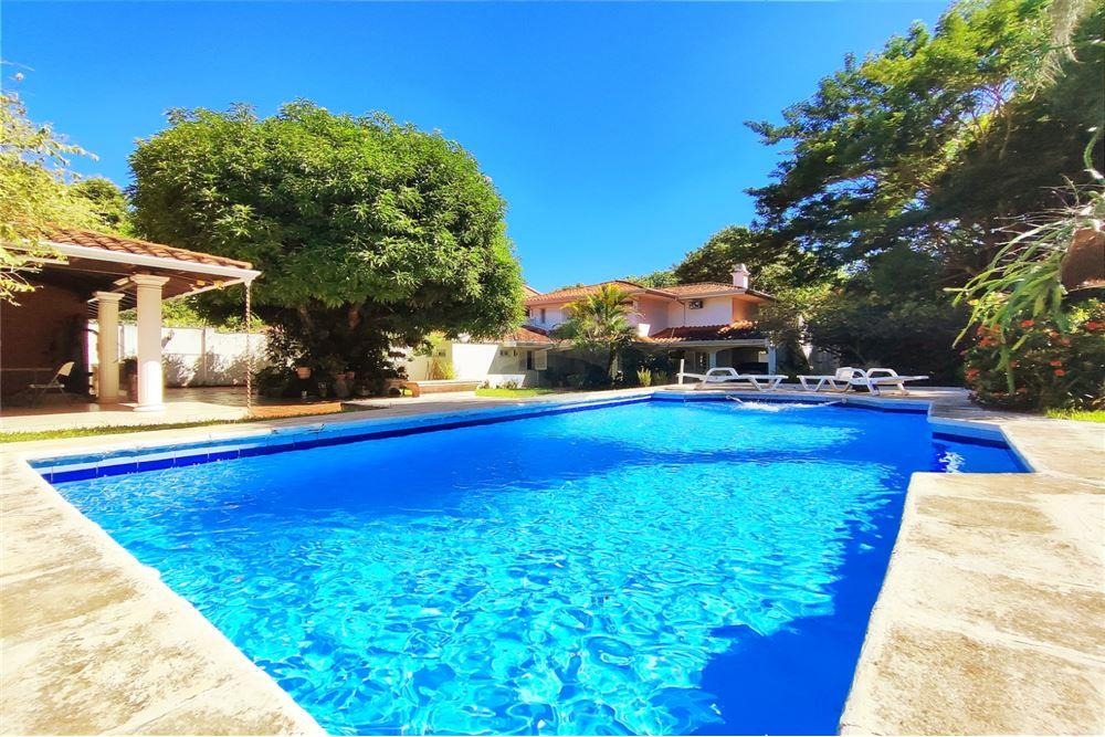ALQUILO CASA CON PATIO Y PISCINA EN FERNANDO DE LA MORA Z/NORTE. Ref #U4A6BB - infocasas.com.py