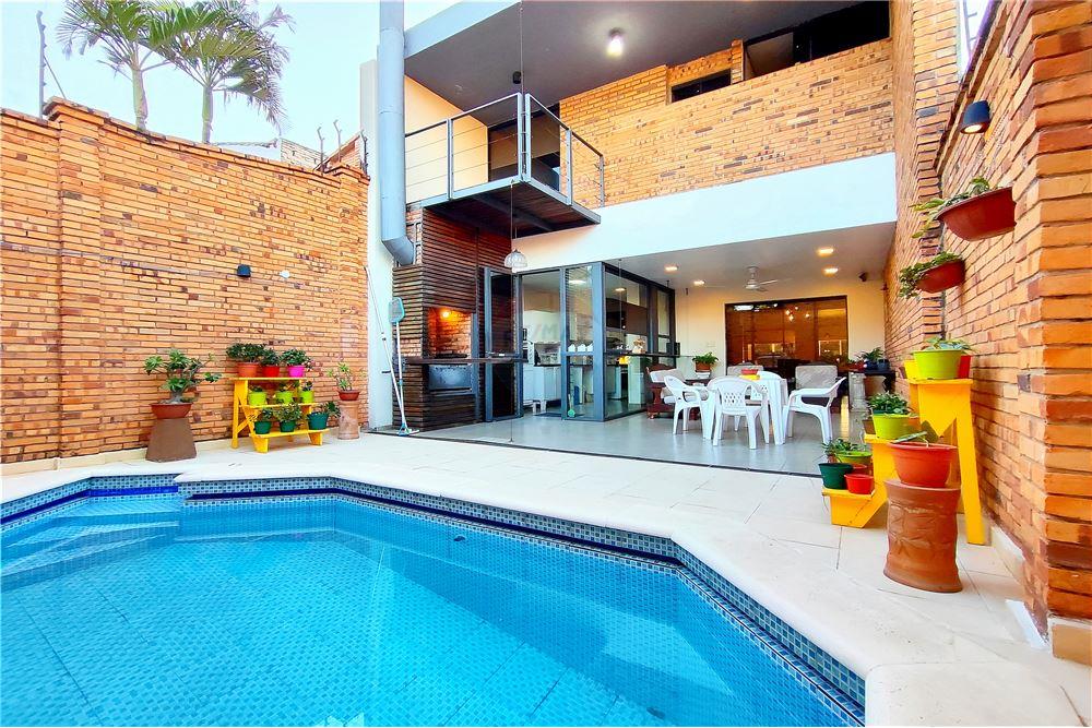 VENDO DUPLEX ZONA CASA RICA, A 2CUADRAS DE MOLAS L. Ref #R5F823 ...