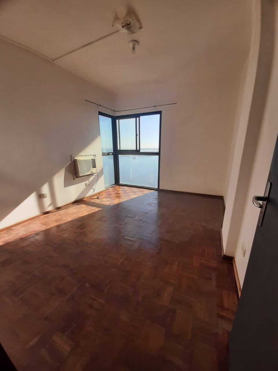 ALQUILO AMPLIO DEPARTAMENTO DE 1 DORMITORIO A PASOS DE LA COSTANERA !!. Ref #KB11A5 - infocasas ...