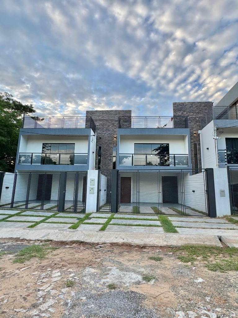 VENDO DUPLEX A ESTRENAR EN LAMBARE. Ref #H14594 - infocasas.com.py