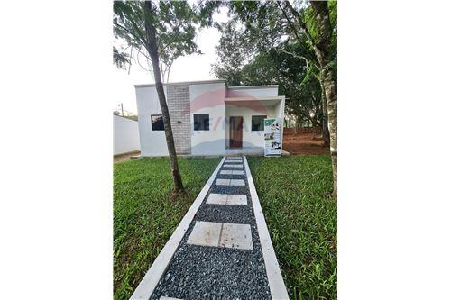 Casa - Venta - Paraguay Central Luque. Ref #O1B987 - infocasas.com.py