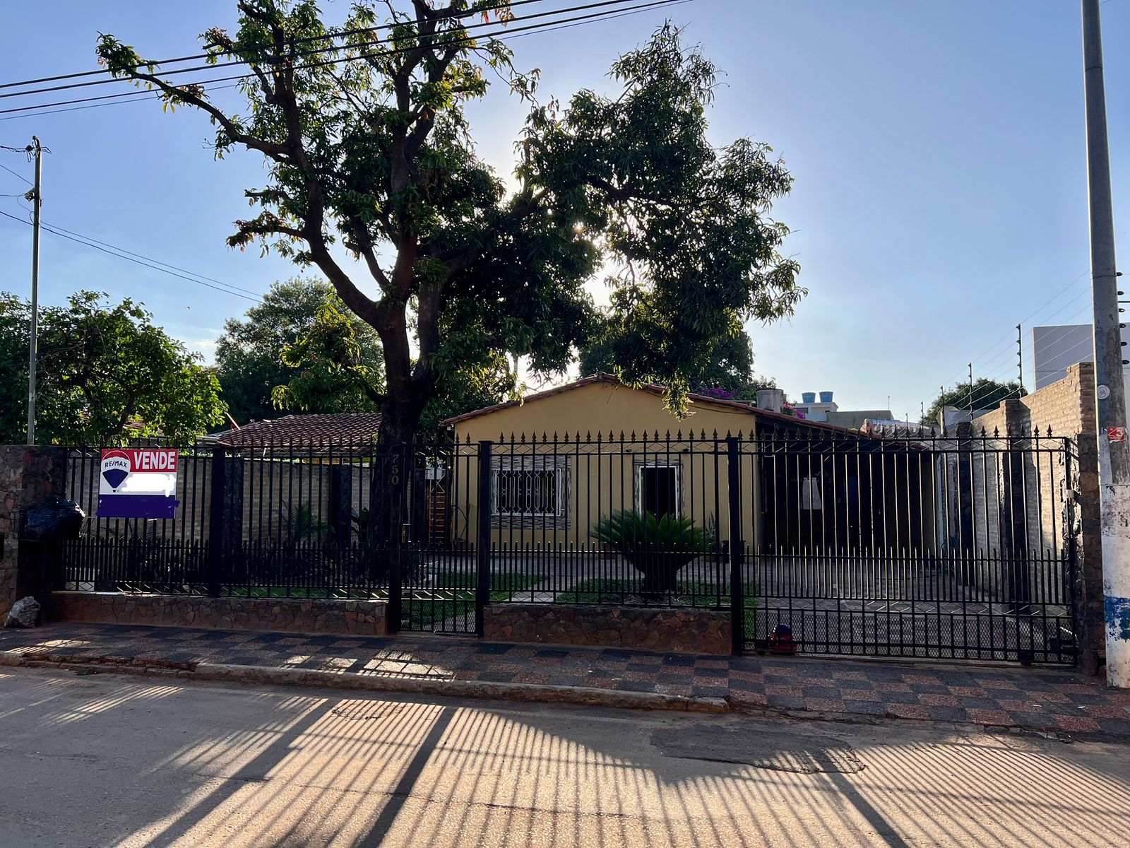 Vendo casa en Fernando de la Mora zona sur. Ref #G59EB7 - infocasas.com.py