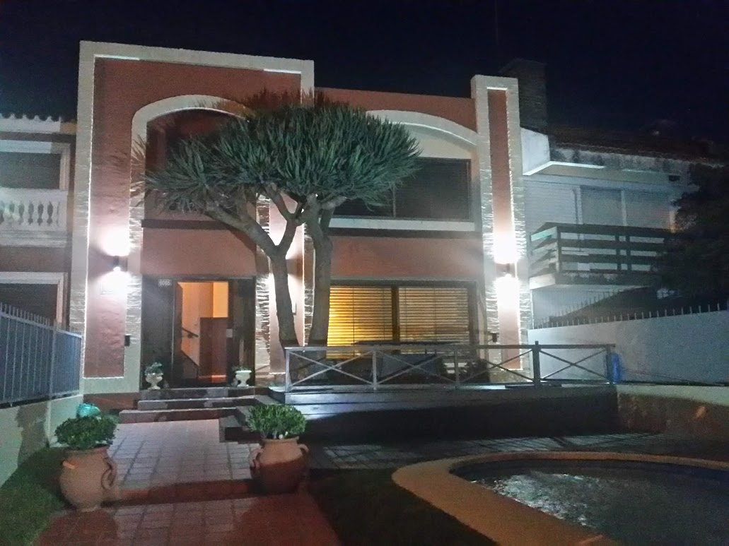 Venta Casa en Punta Gorda. 3 dormitorios. Servicio Completo. Piscina. Garage. Ref #J79607 ...