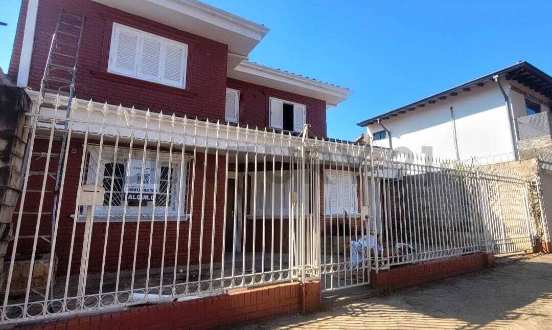 ALQUILO AMPLIA CASA EN FERNANDO DE LA MORA. Ref #LC8AF0 - infocasas.com.py