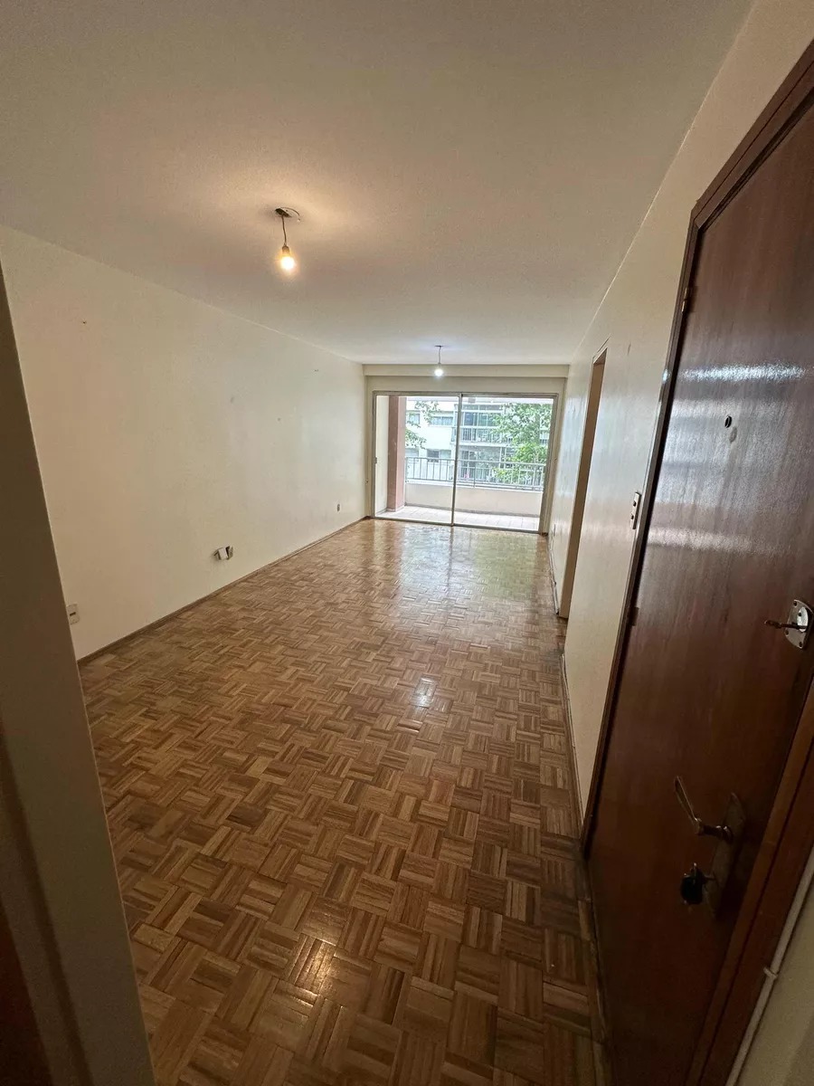 Benito blanco y Pereira con gje GC12200 losa central y porteria . Ref # ...