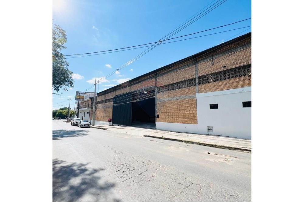 ALQUILO DEPOSITO CON OFICINAS SOBRE TRANSCHACO EN LOMA PYTA. Ref #VF47DB - infocasas.com.py