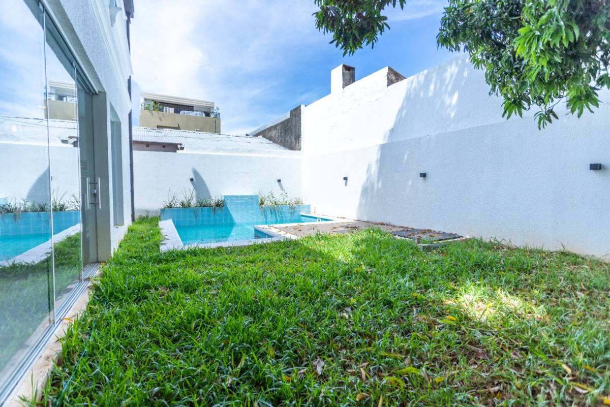 Vendo hermosa casa a estrenar Barrio Mburucuya. Ref #K40EB4 - infocasas.com.py