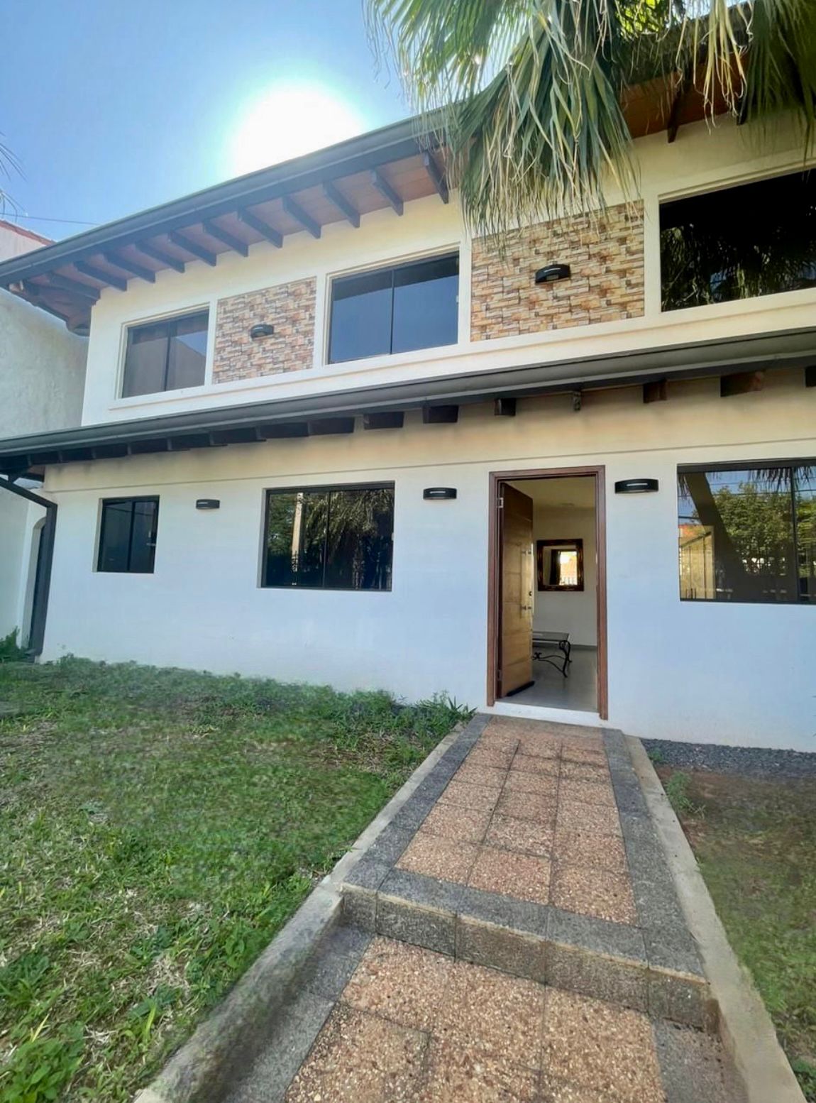 VENDO CASA EN MBURUCUYA . Ref #TB7D9D - infocasas.com.py
