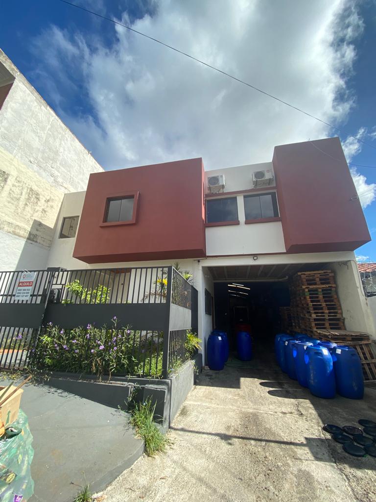 ALQUILO LUMINOSO DEPARTAMENTO PARA OFICINA O PARA VIVIENDA ZONA COLEGIO SIL. Ref #RC907C ...