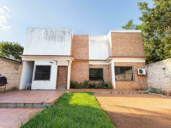 CASA EN VENTA – SAN LORENZO, BARCEQUILLO (BARRIO SAN ISIDRO). Ref #E5DCB0