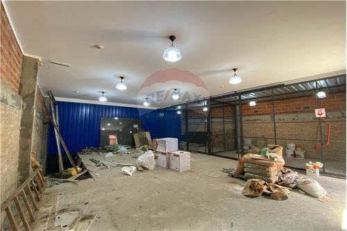 Alquilo amplio Tinglado versátil y estratégico. Ref #N44C0F - infocasas.com.py