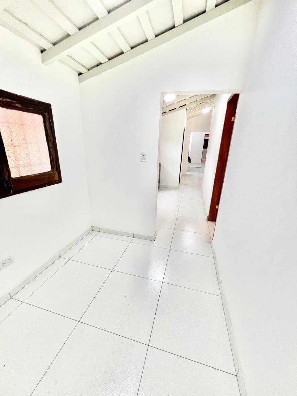 En Alquiler Casa para Oficina o Vivienda en Barrio Herrera A315.. Ref #ZBF675 - infocasas.com.py