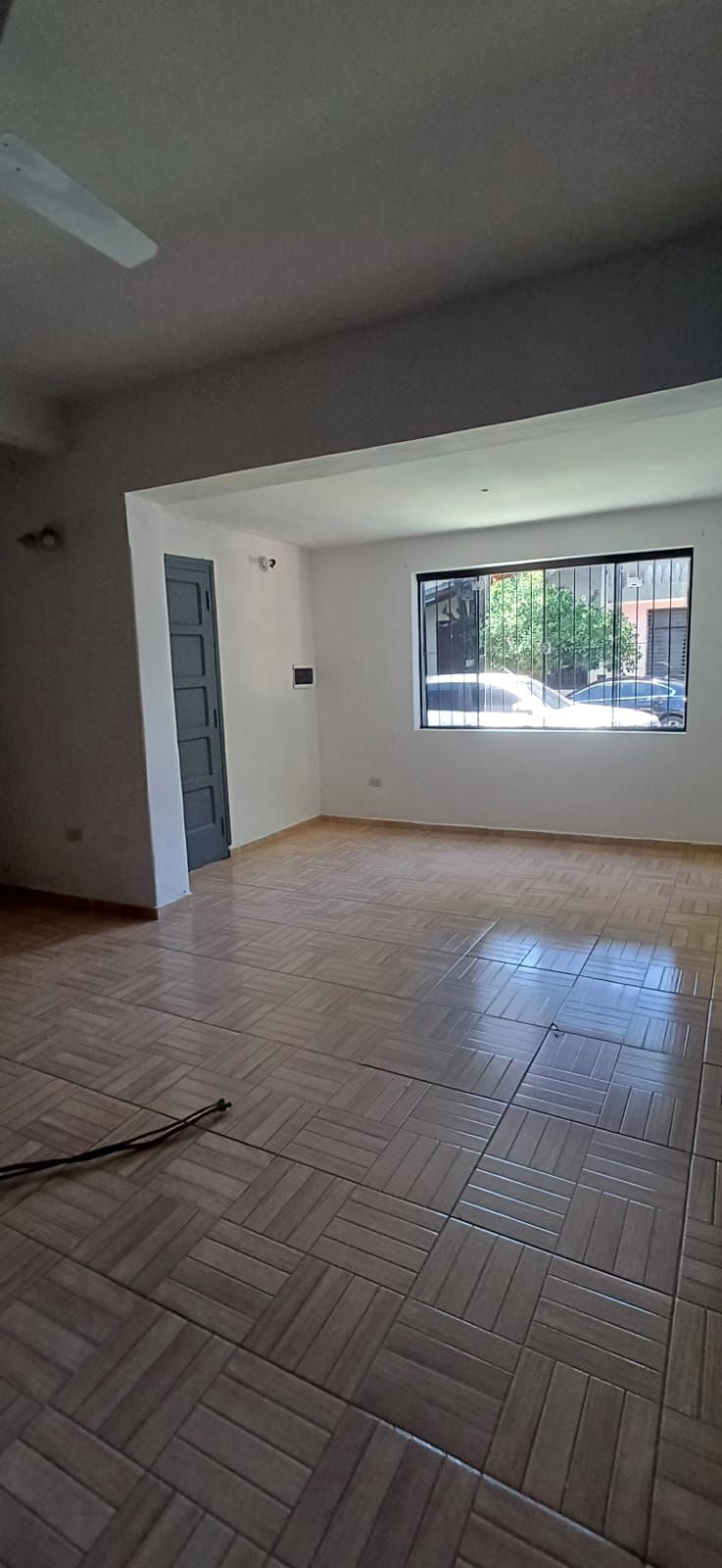 ALQUILO CASA DE 4 HAB. EN BARRIO JARA . Ref #F86B8E - infocasas.com.py