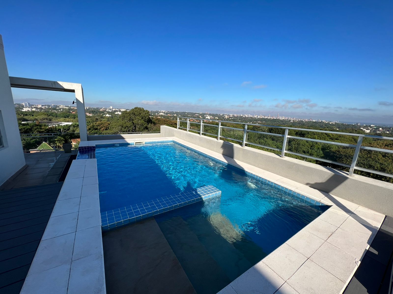 ALQUILO HERMOSO DEPARTAMENTO ZONA PARQUE DE LA SALUD DOS DORMITORIOS EN SUITE. Ref #T839C0 ...