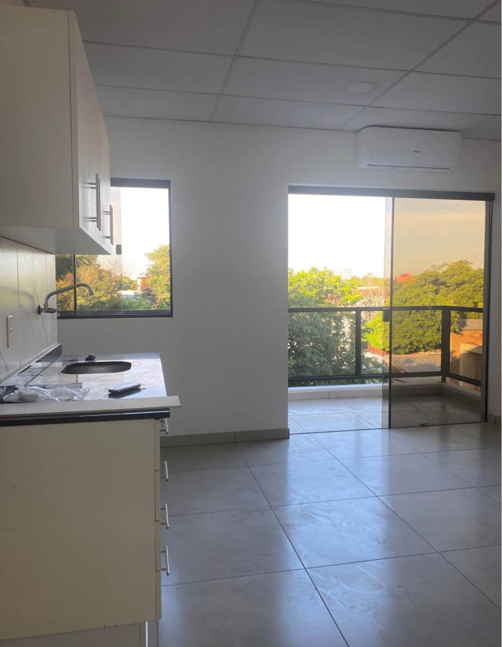 Alquilo amplio departamento zona Terminal Barrio Nazareth. Ref #T9D2ED