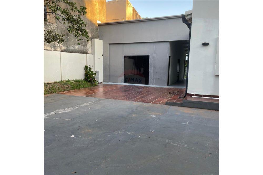 ALQUILO LINDO Y COQUETO LOCAL COMERCIAL EN MBURICAO ASUNCIÓN. Ref #W44527 - infocasas.com.py