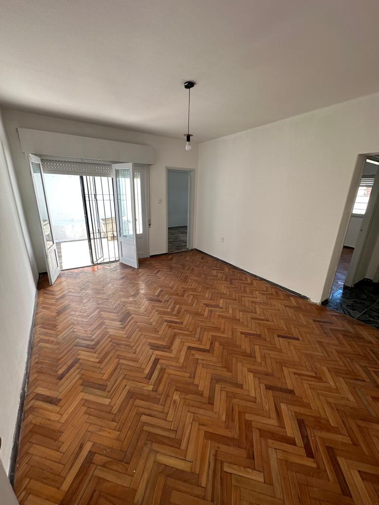 Alquilo muy lindo apto próx Gral Flores y Propios 2dorm y patio. Ref #B67B00 - infocasas.com.uy